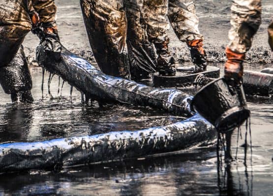 10 Effective Methods for Oil Spill Cleaning: A Comprehensive Guide ...